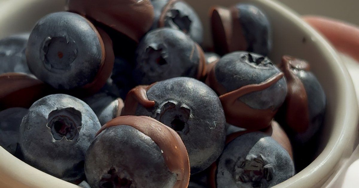 Лохина в шоколаді - рецепт десерту без випікання і з відео, як ...