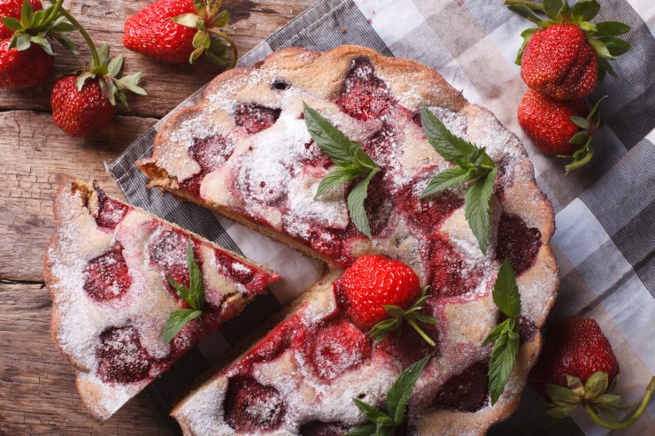 Що спекти з полуниці - 10 легких рецептів полуничних пирогів — Шуба