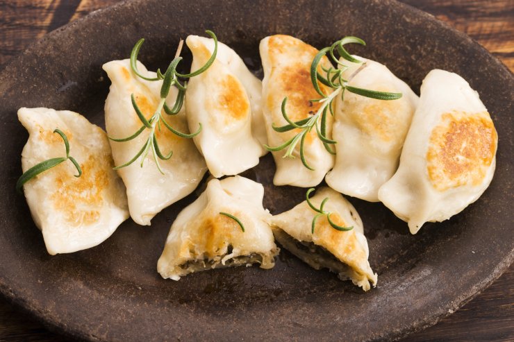 Вареники з грибами — класична українська страва. Читайте на UKR.NET