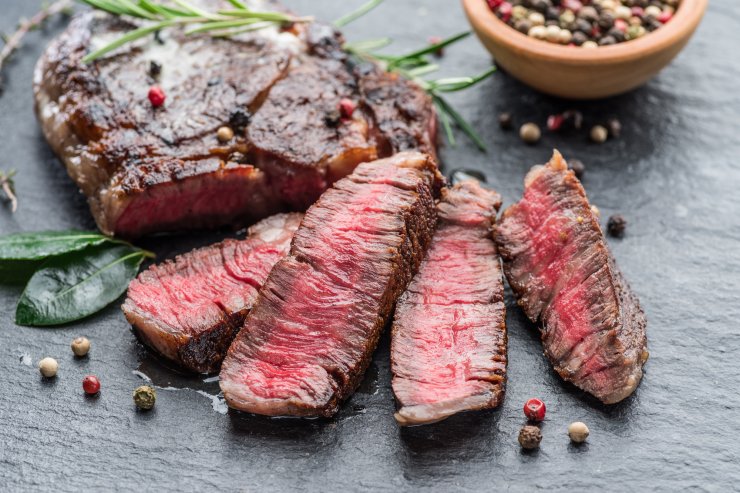 Стейк рібай — як приготувати м'ясо за класичним рецептом — Шуба